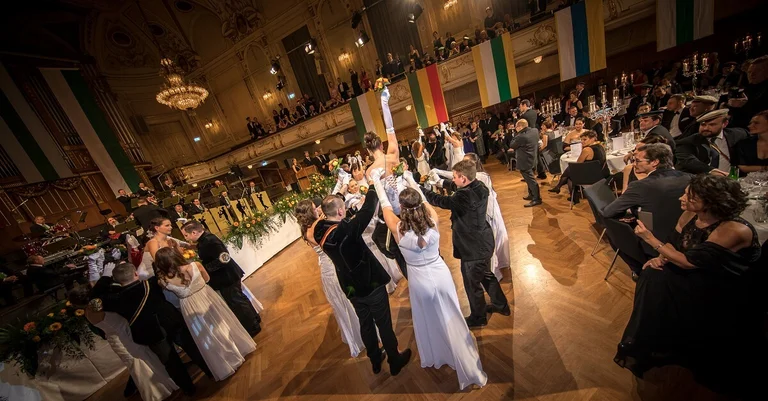 Akademikerball Graz: „Wir lassen uns den Ball nicht wegnehmen ...