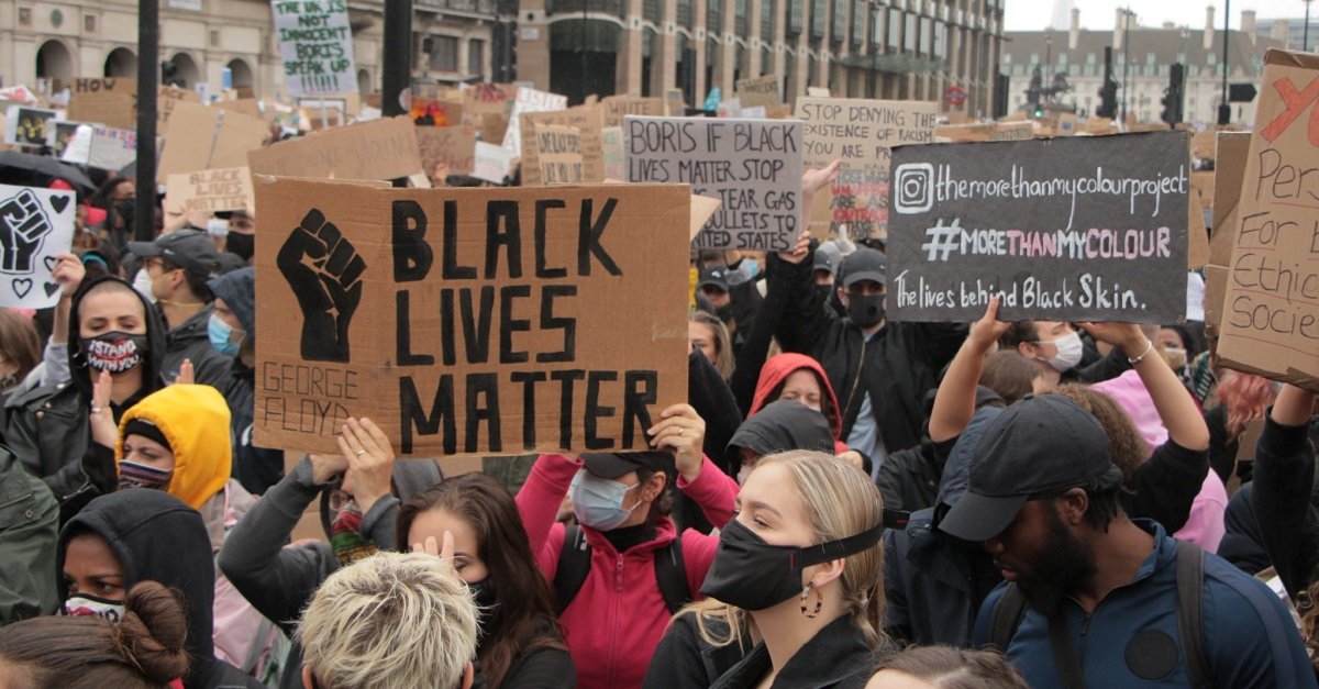 Gar nicht so friedlich: Gewaltexzesse bei BLM-Demo in London | FREILICH ...
