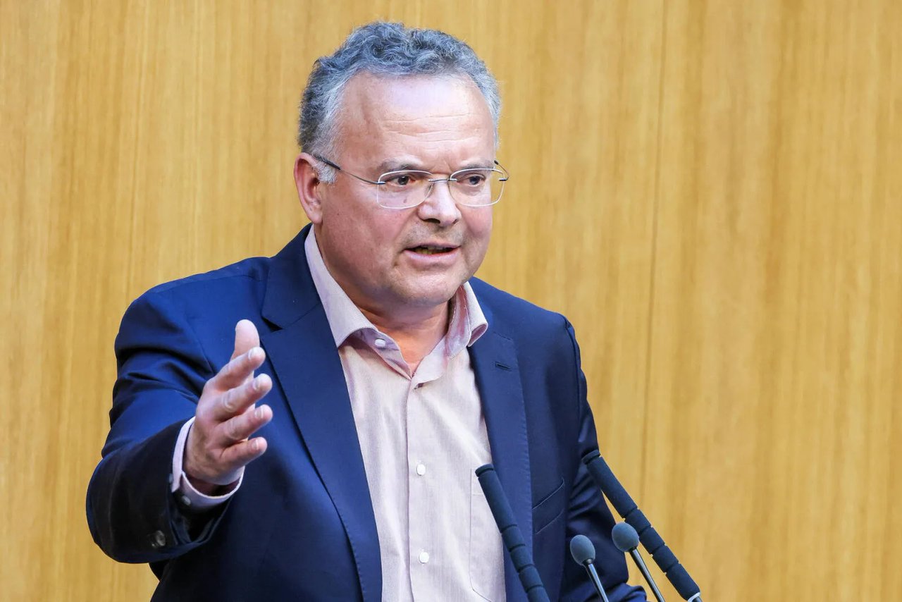 Gerald Hauser (FPÖ): „Alles Böse geht von Brüssel aus“ | FREILICH Magazin