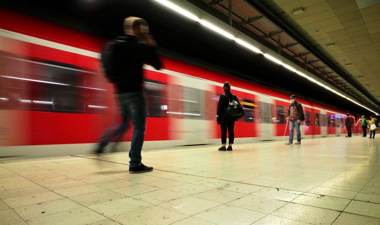 Jede zweite Frau in Baden-Württemberg fühlt sich im ÖPNV nicht mehr ...